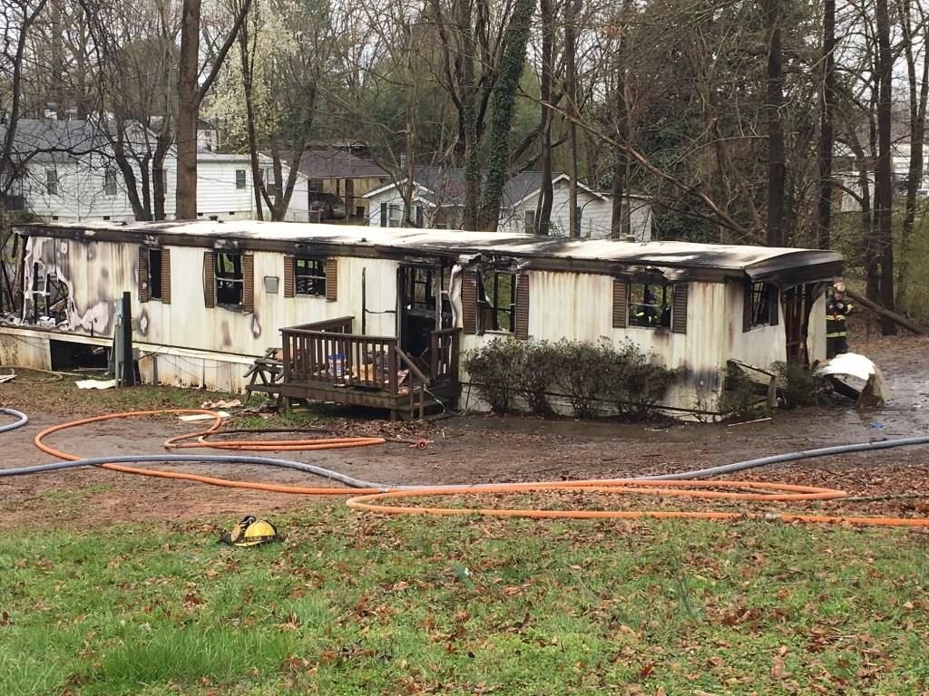 Mobile Home Fire in Hickory intentionally set – Caldwell Journal